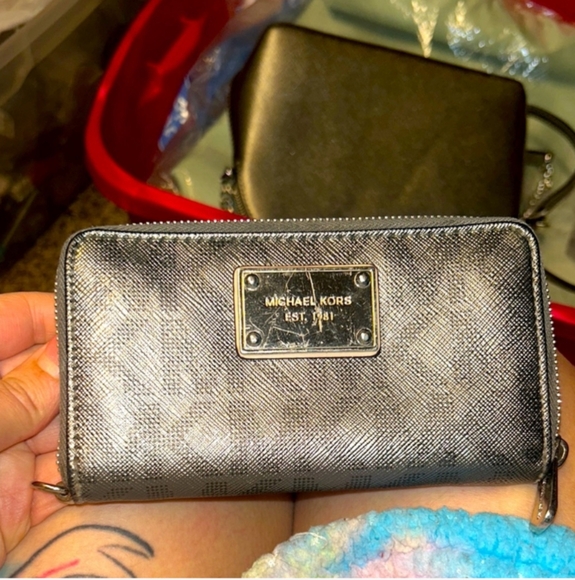 Michael Kors | Bags | Michael Kors Long Wallet Euc | Poshmark